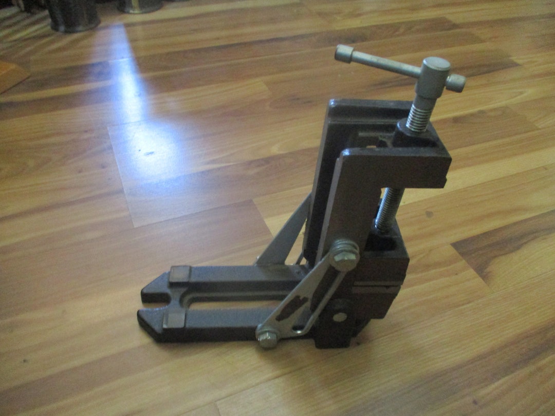 Craftsman 2.5" Tilting Table Mounted Machinists Work Vise - Designed ...