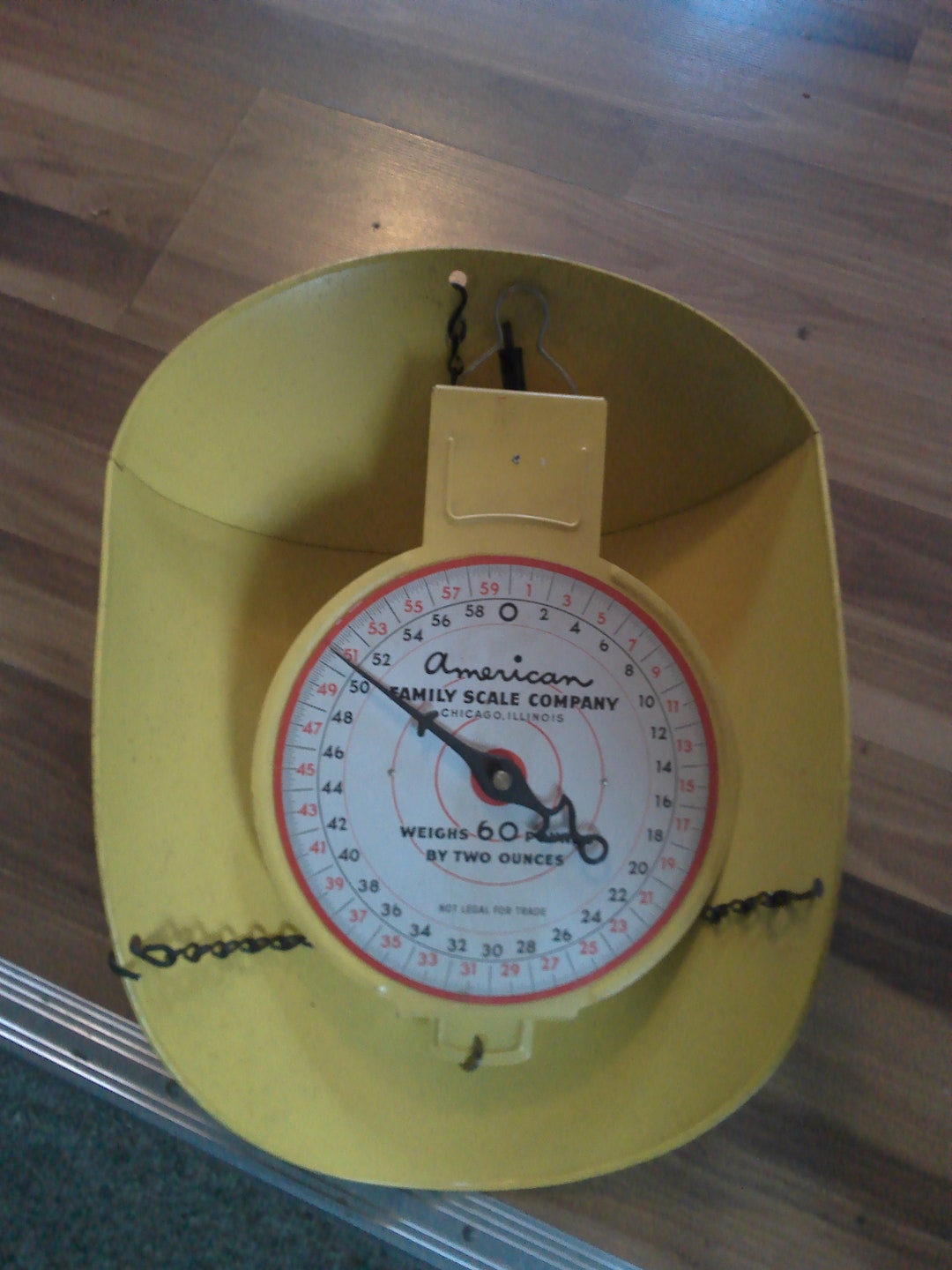 American Family Scale Co. Hanging Retail Scale and Basket - 60 LB ...