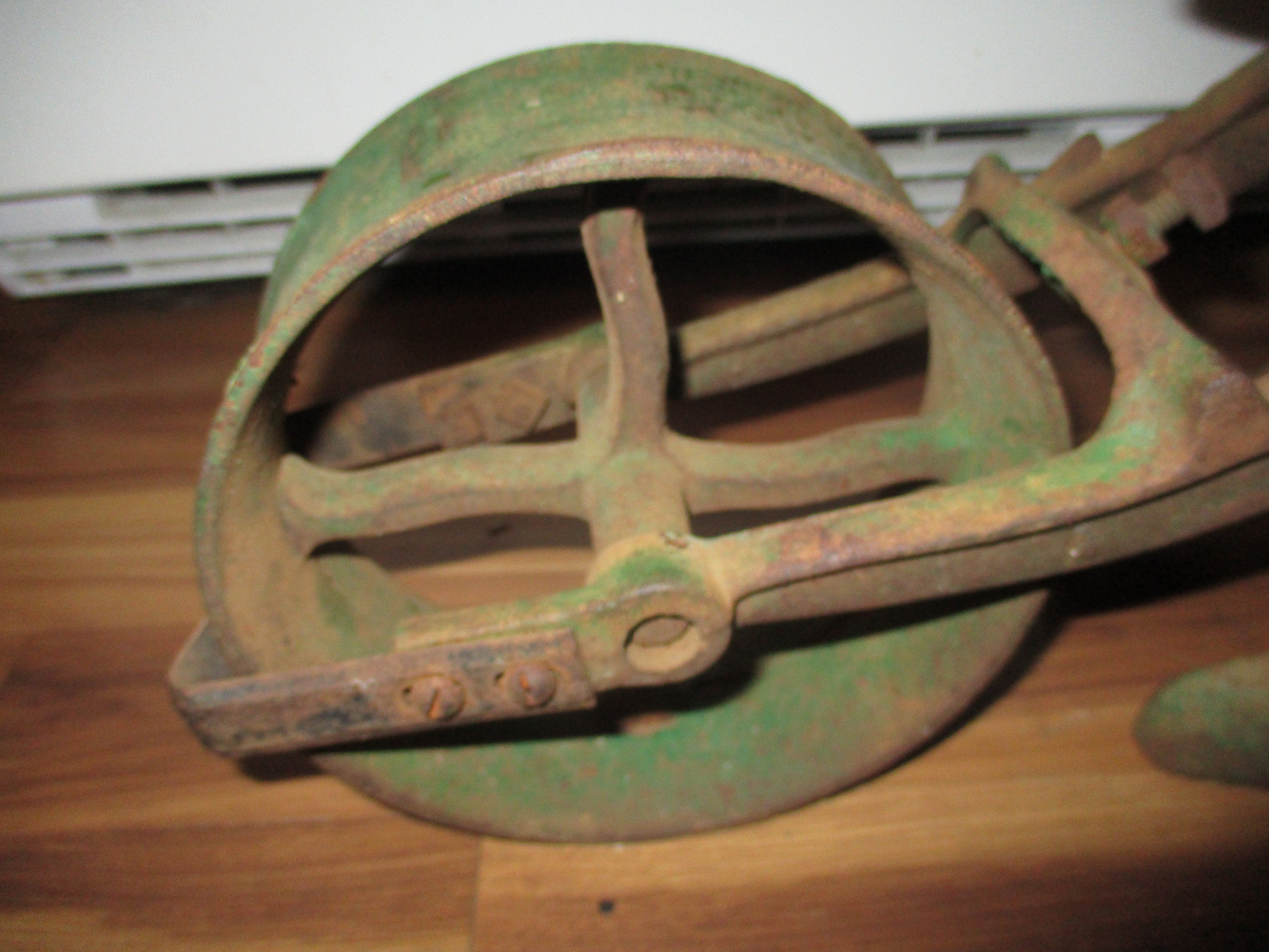 Antique Cast Iron Farm Field Seeder Sower Dispenser - STANDARD ...
