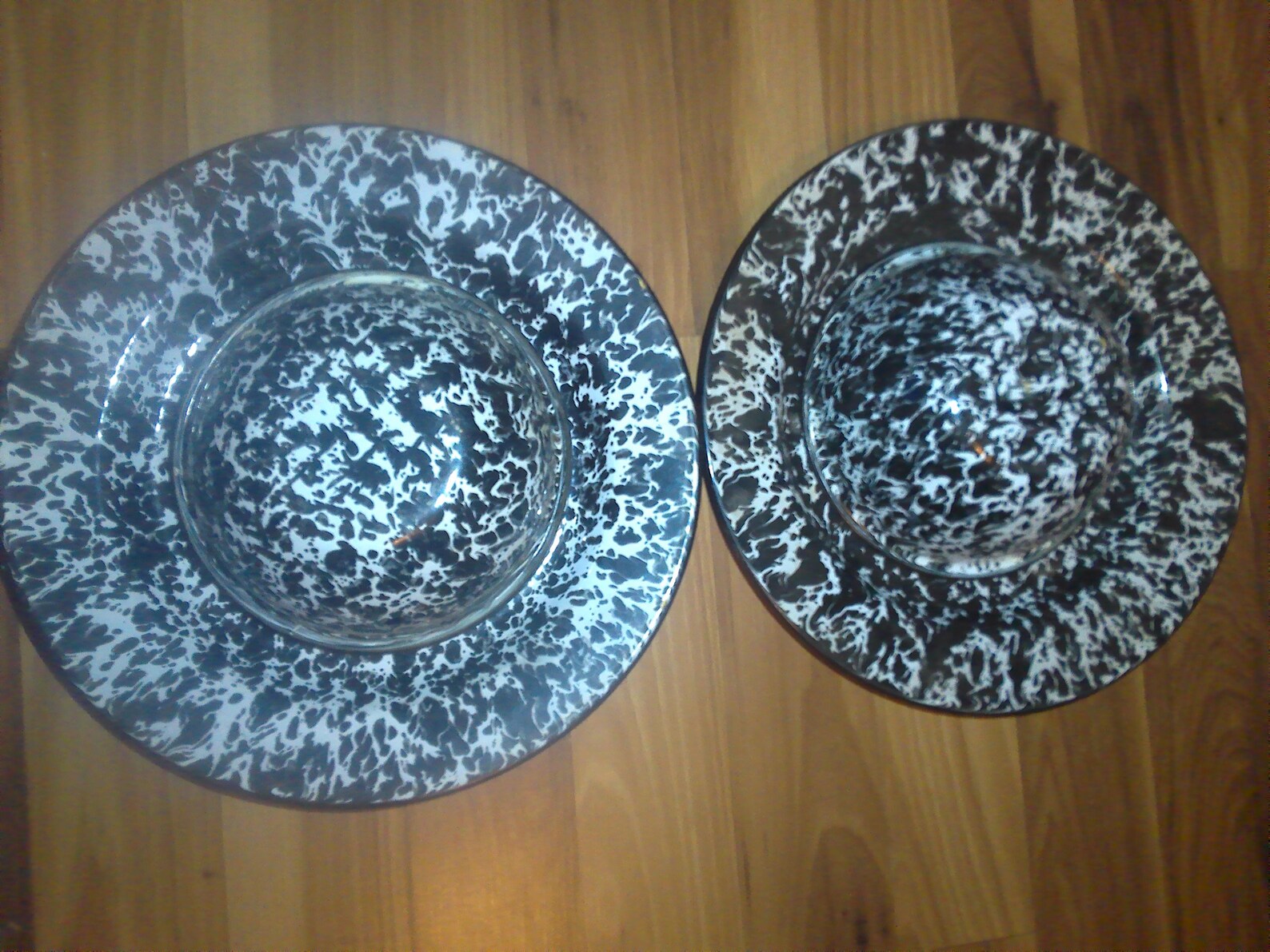 Black Graniteware 2 Plates and 2 Bowls - Marbleware Enamel on Metal 4 ...