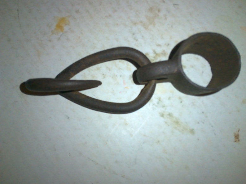 Wrought Iron Hitching Post Leash Ring - Mounts to 1.75" Diameter ...