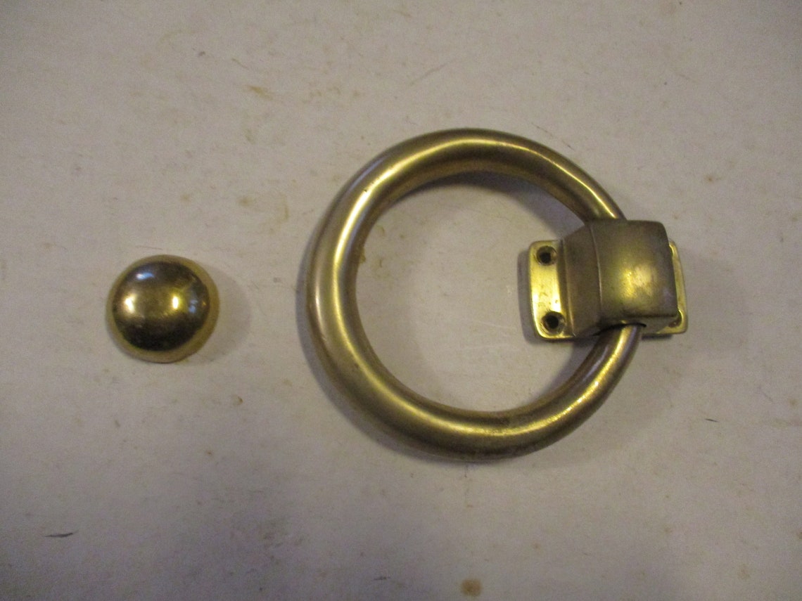 Brass Ring Door Knocker - Stylish Simple Swinging Brass Ring on Door ...