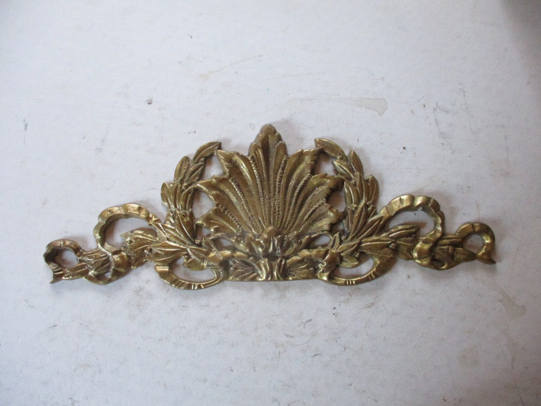 Brass Wall Pediment - 11.5" Wide X 4" High - Golden Shell and Laurel ...