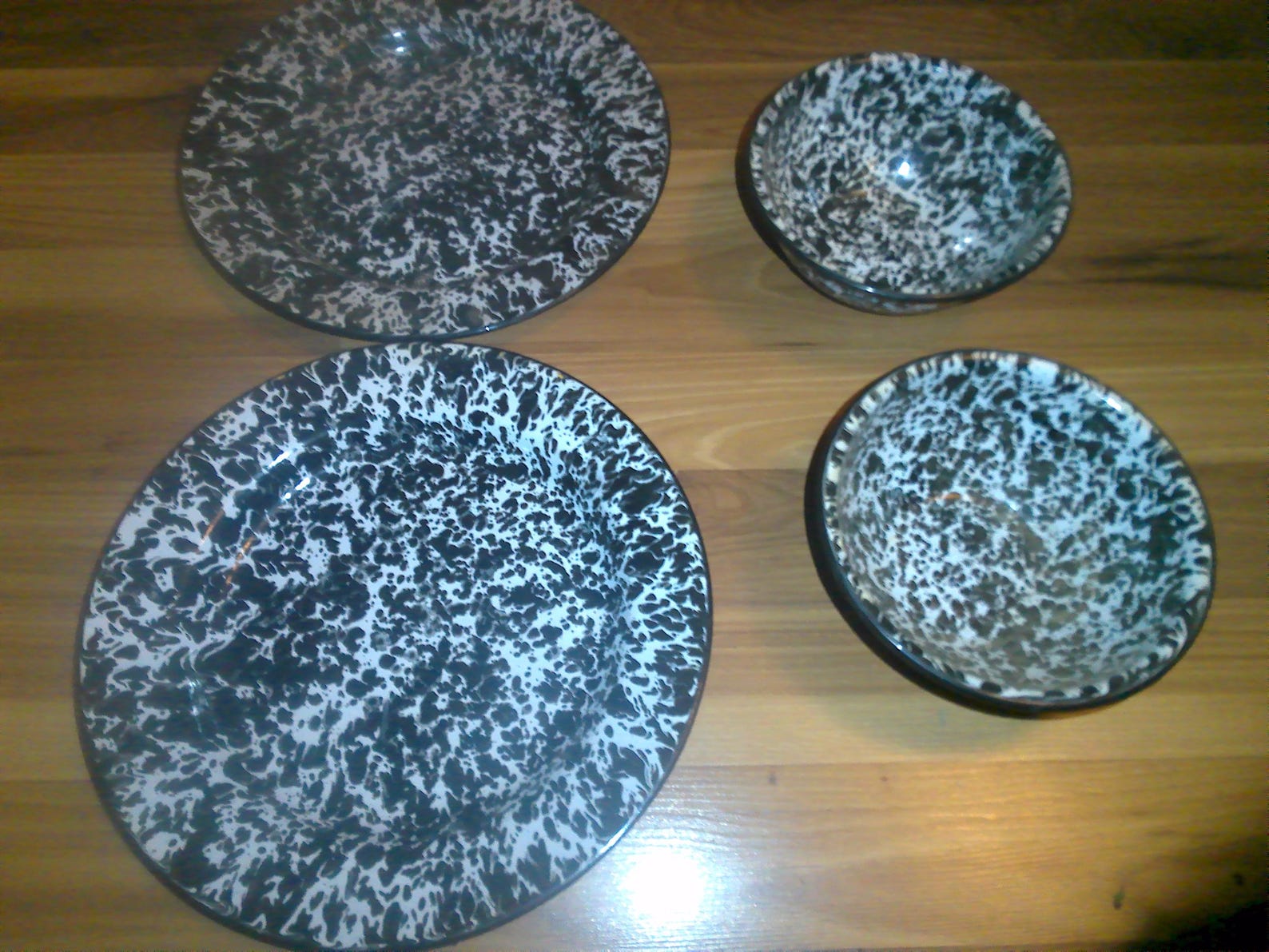Black Graniteware 2 Plates and 2 Bowls - Marbleware Enamel on Metal 4 ...