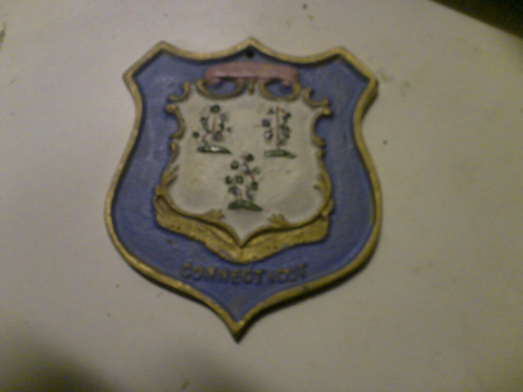 Connecticut State Seal - Cast Iron Door or Wall Hanger - 4" X 3.5" X .2 ...