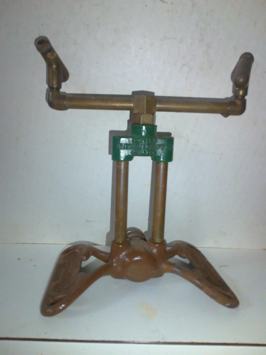 Antique Cast Iron Sprinkler - 1930s Rain King Model D. Shaft-working ...