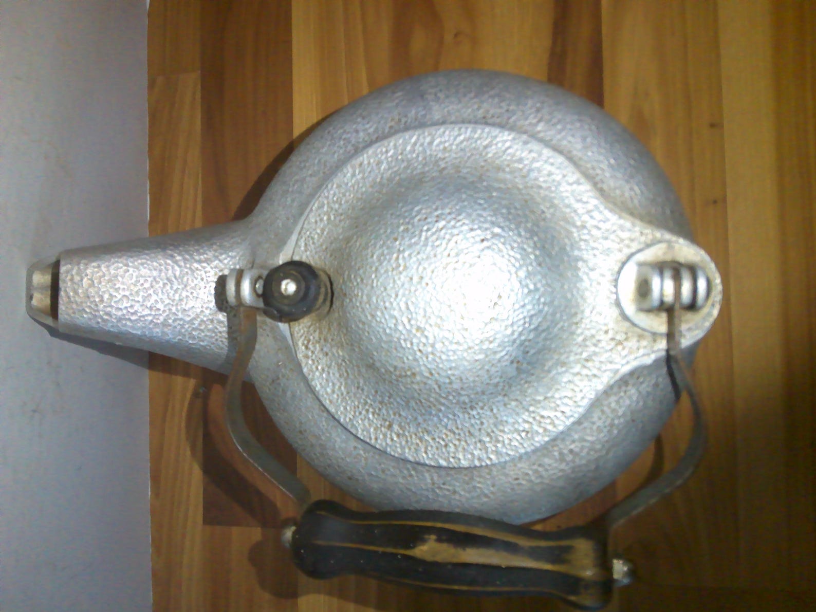 Silver Seal Gallon Kettle Teapot - 1930s Cast Aluminum W Wood Handle ...