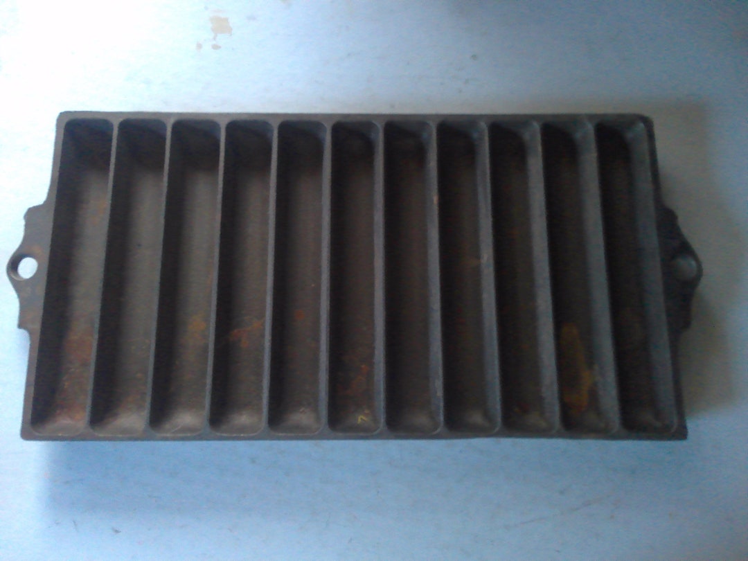 Breadstick Pan Fun Antique Cast Iron Bread Pan for Making 11 Cornbread ...