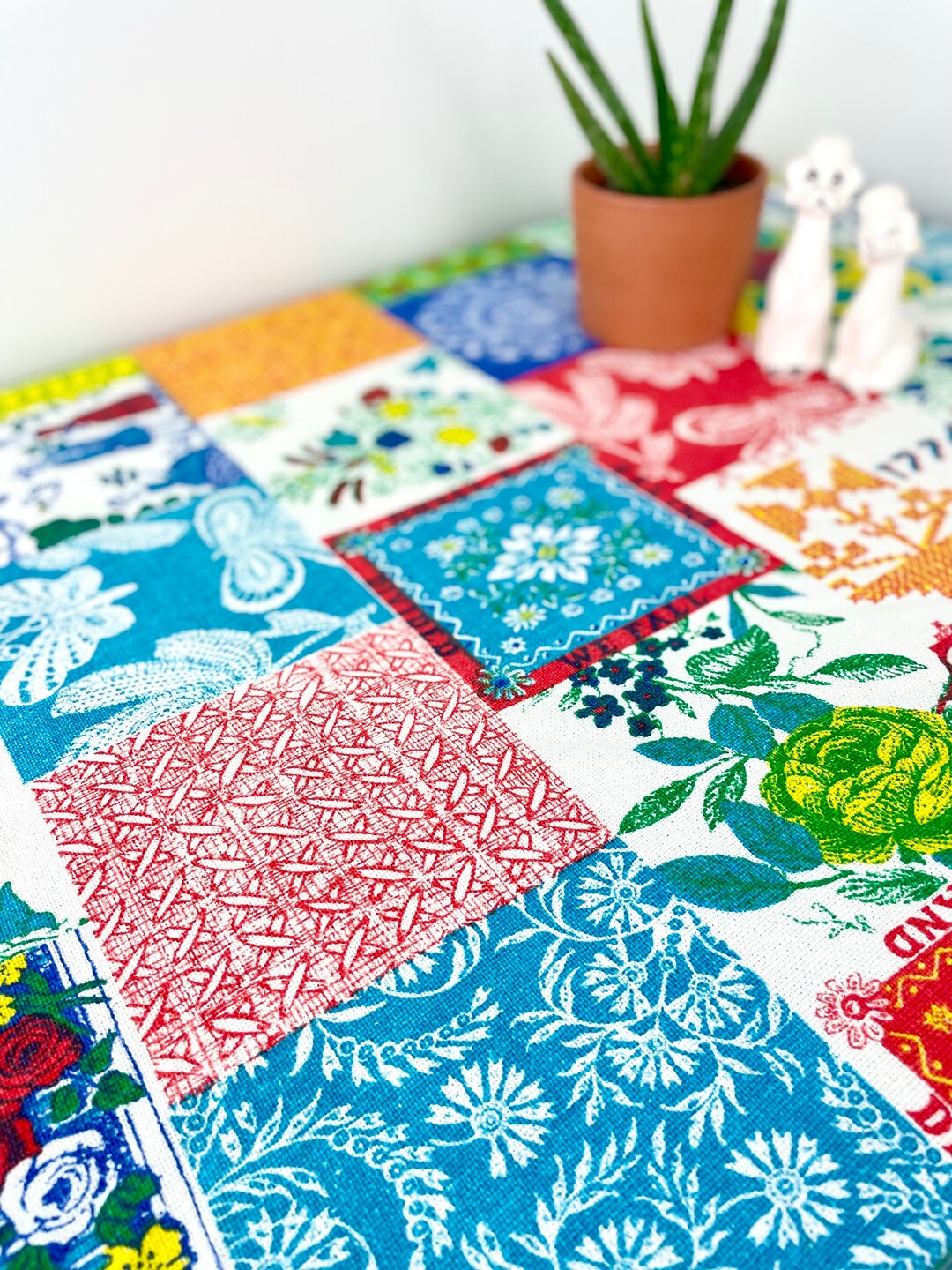 Vintage 1970s Brightly Colored Block Print Round Woven Tablecloth - Etsy