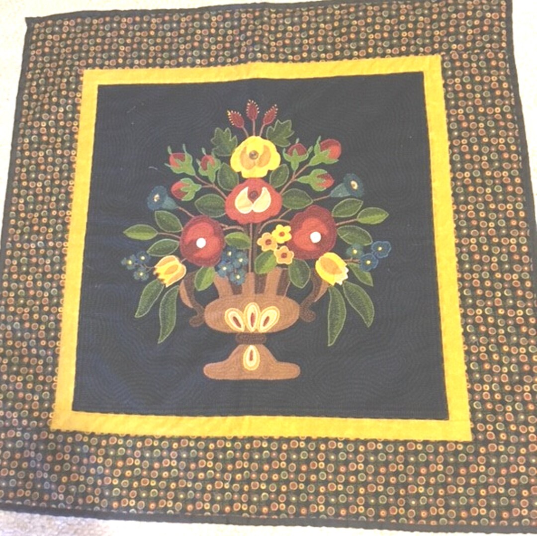 WINTER FLOWERS, QUILT and Sham, Set of Two, Vase Arrangement, Hand ...