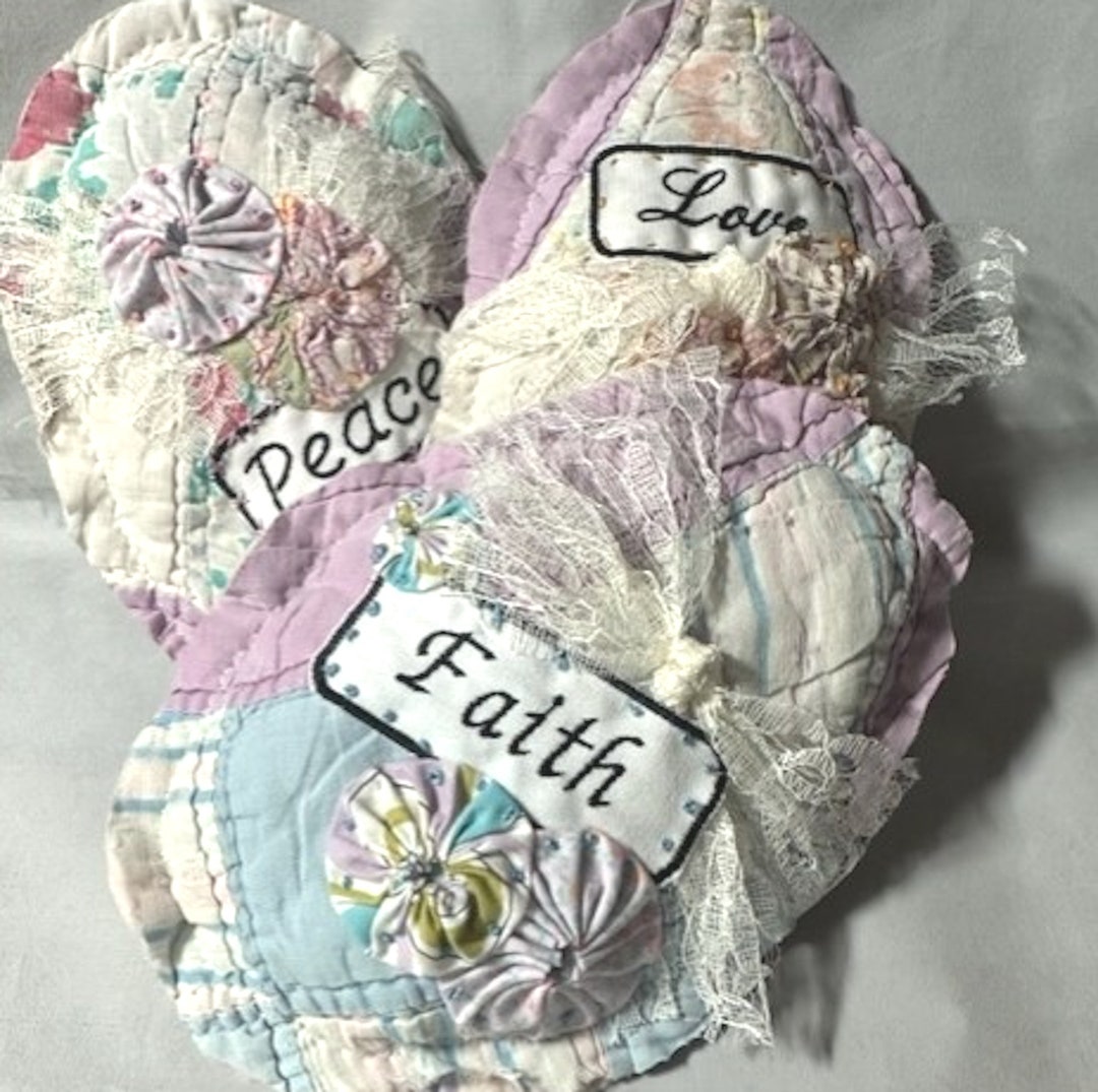 VINTAGE QUILT EGGS, Word Sentiments, Set of Three, Shelf Sitters, Table ...