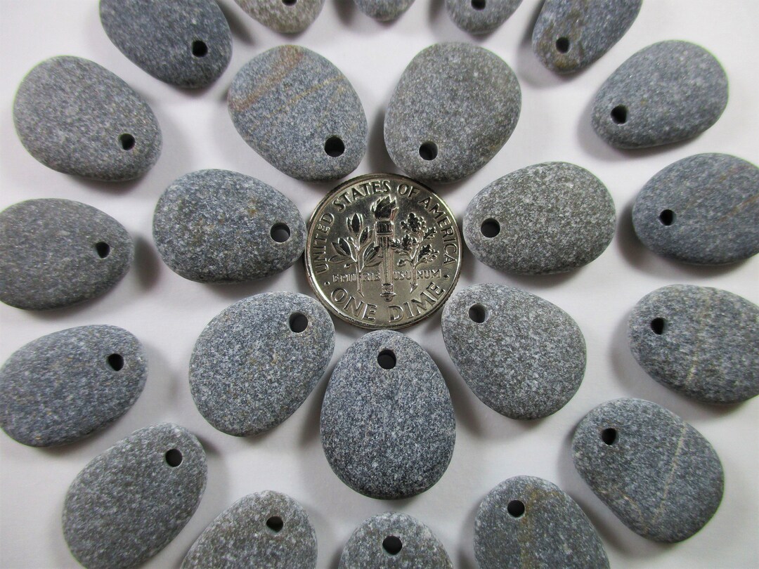 BEACH STONE 17mm Beads 23 Top Drilled Pendants Earrings Black Dark Grey ...