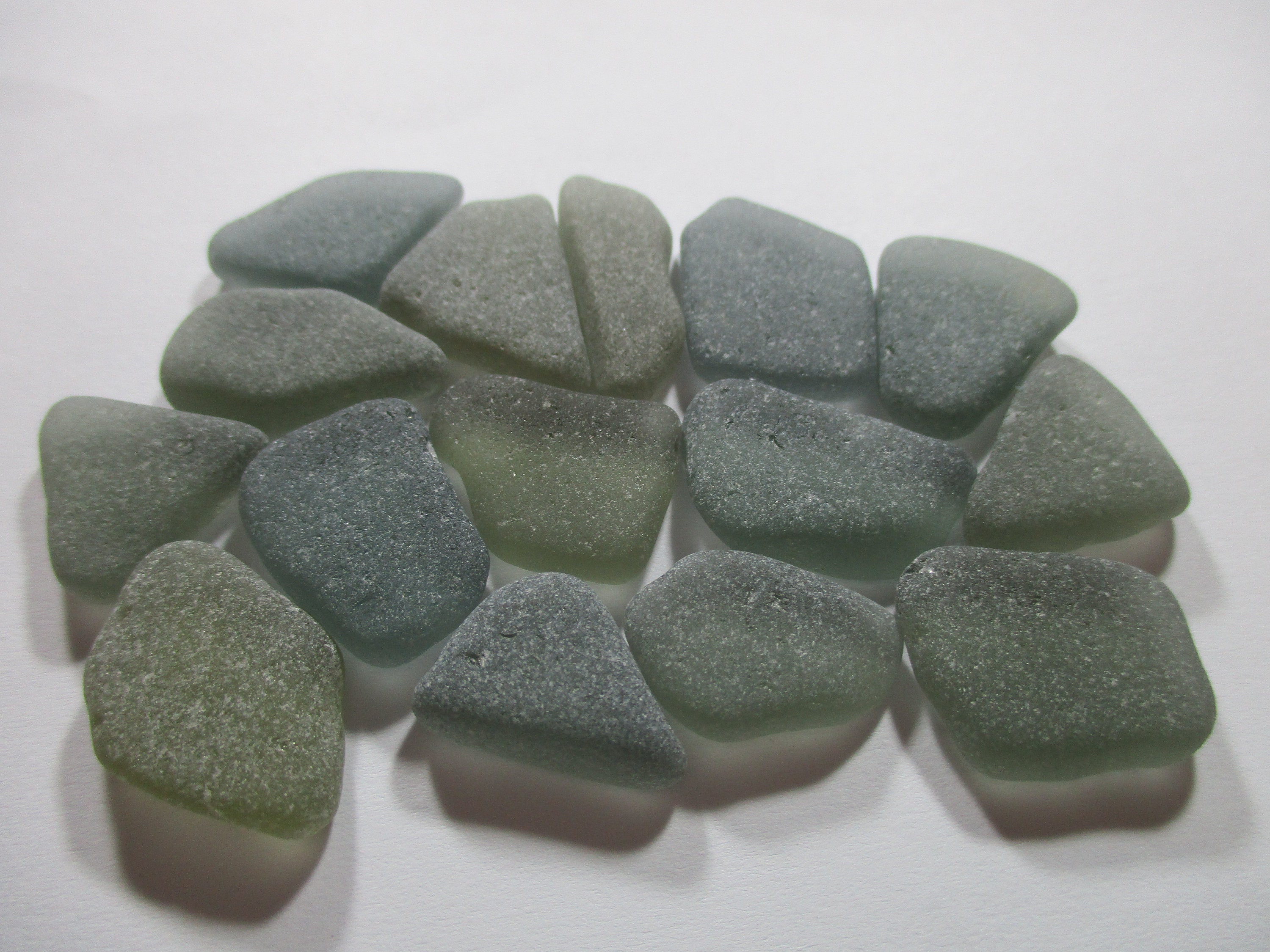 GENUINE SEA GLAS blau grau Moos flach 15 echte Surf getrommelt - Etsy.de