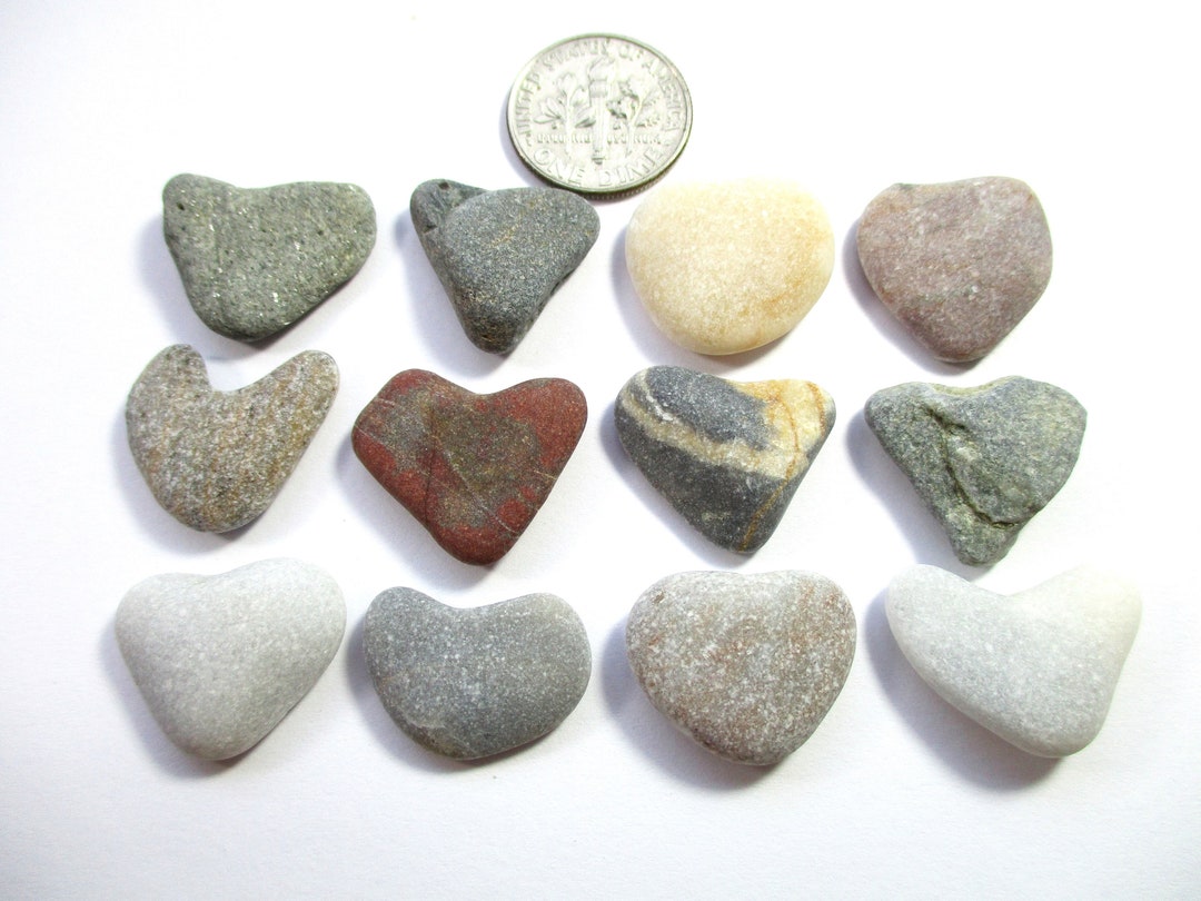 BEACH STONE HEART 17mm Beads 12 Red White Brown Grey Khaki Real Surf ...