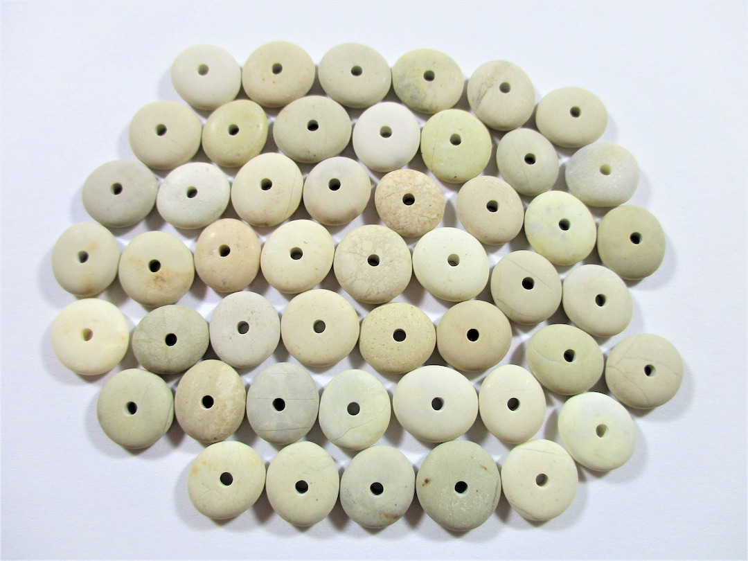 BEACH STONE BEADS 10mm Center Drilled 50 Flawless Flat Smooth Cream ...