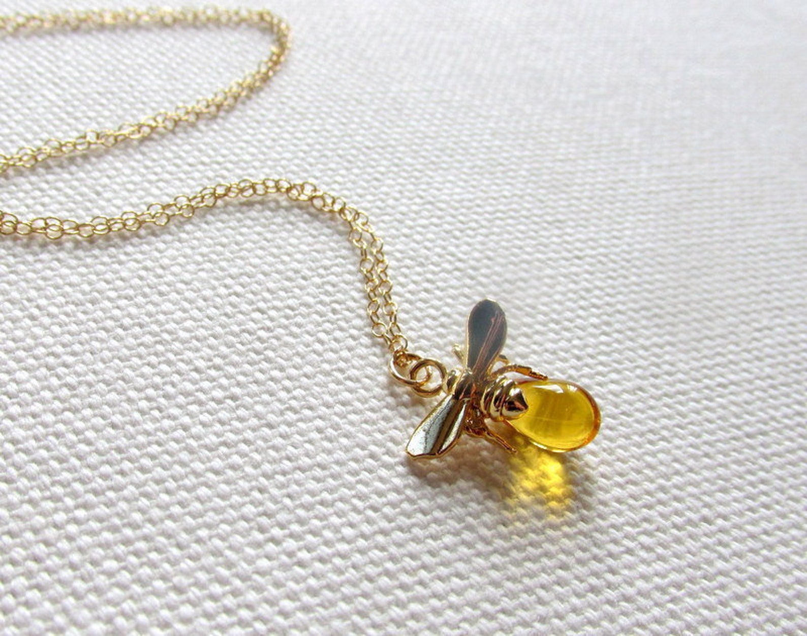 Gold Bee Necklace Tiny Honey Bee Charm 14k Gold Fill Chain - Etsy