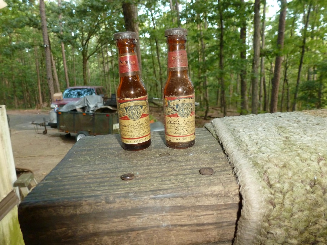 BUDWEISER SHAKER BOTTLES-2 Miniature Labeled Beer Bottles- Salt ...