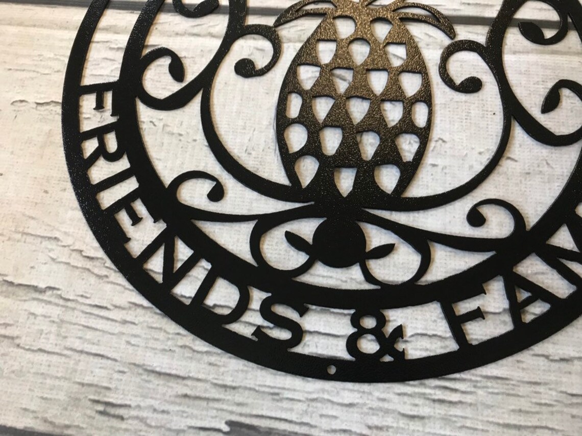 Welcome Friends & Family Pineapple - Etsy