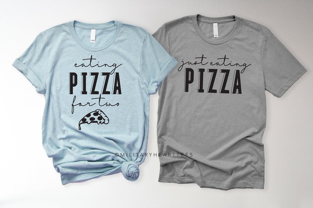 Eating Pizza for Two Shirt, New Mom and Dad Pregnancy Announcement ...