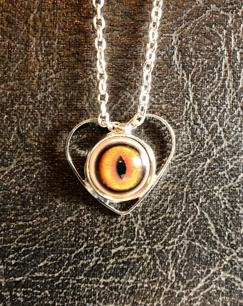 Red Fox Eye Taxidermy Open Heart Mount Acrylic Slit Eye Necklace ...