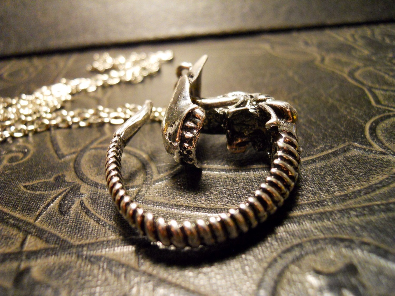 Baby Alien Xenomorph Fetus Chest Burster Horror Necklace | Etsy