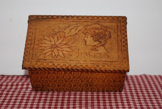 Hand Crafted Wood Pyrography Box Jewelry Storage Box - Gem