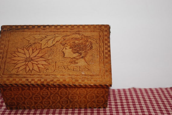 Hand Crafted Wood Pyrography Box Jewelry Storage Box - Gem