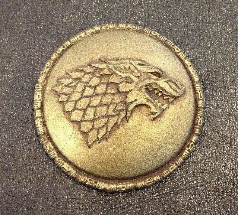Game of Thrones House Stark Sigil Gold Badge / Pin | Etsy