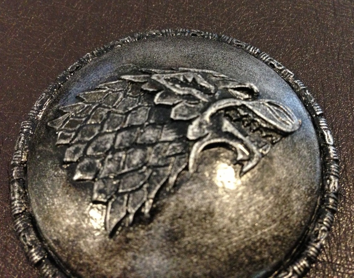 Game of Thrones House Stark Sigil Silver Badge / Pin - Etsy