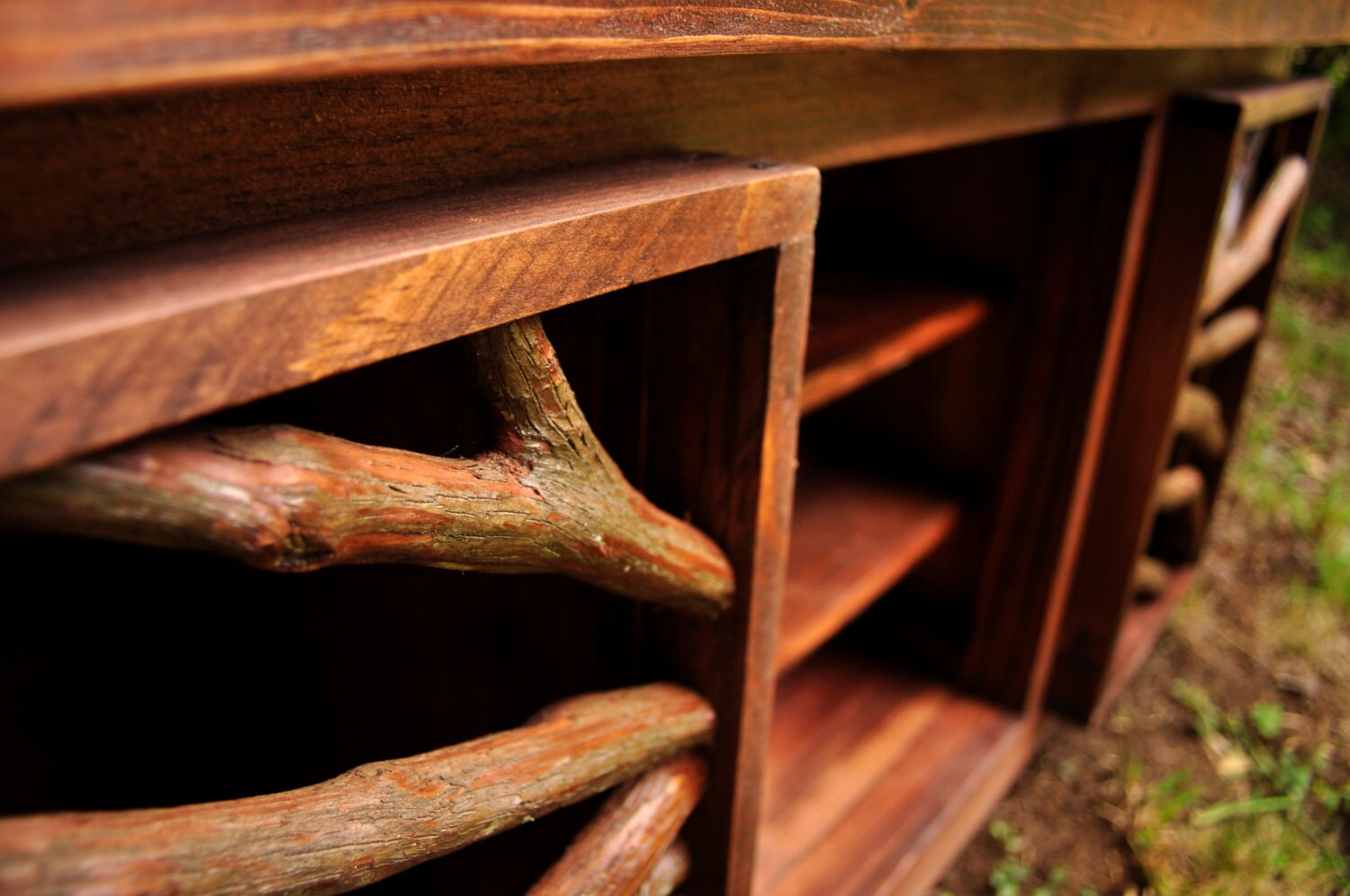 Rustic Primitive TV Media Entertainment Table Red Pine Wood Log Cabin ...
