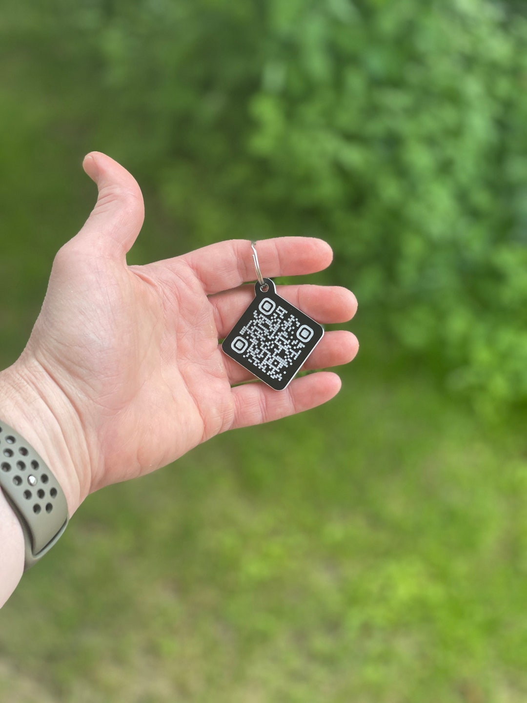 QR Code Keychain - Etsy