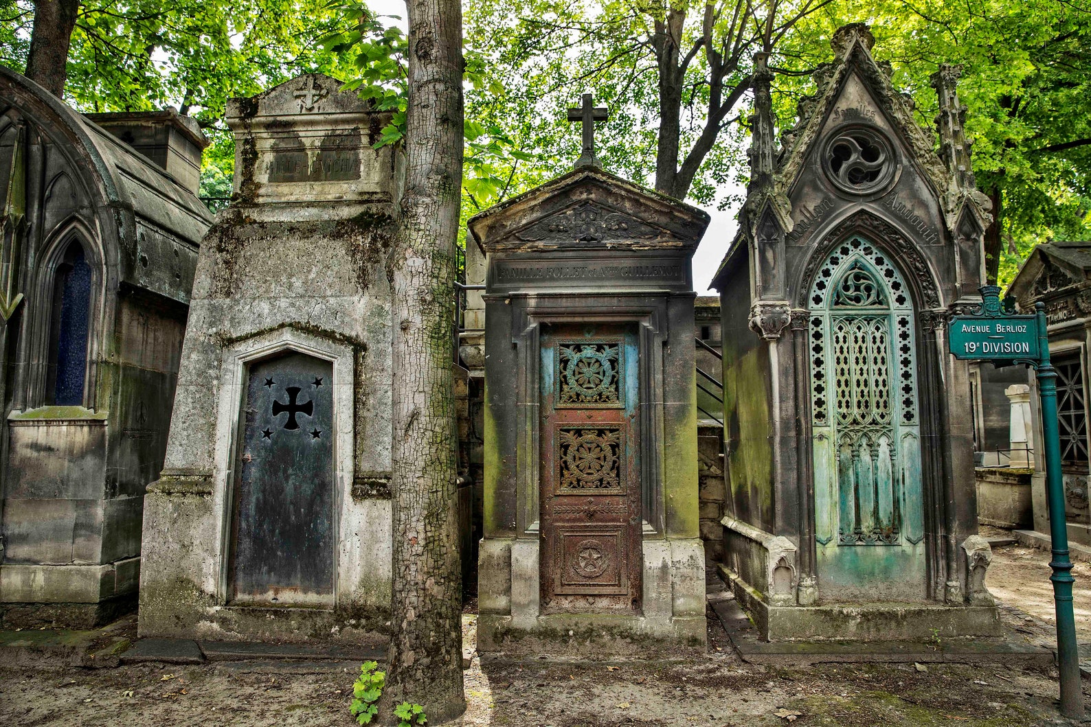 Pere Lachaise Cemetery Photograph in Paris Mausoleums - Etsy