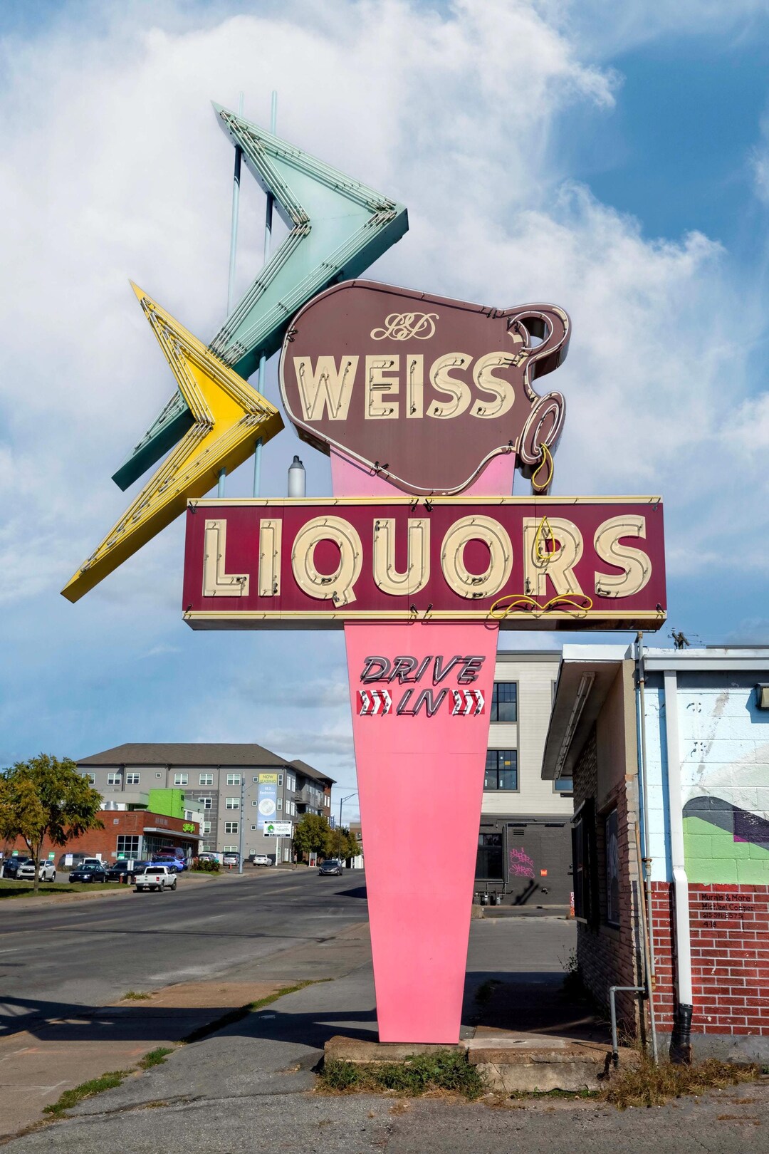 Nashville Photo, Weiss Liquors Sign, Neon Sign, Neon Art, East ...