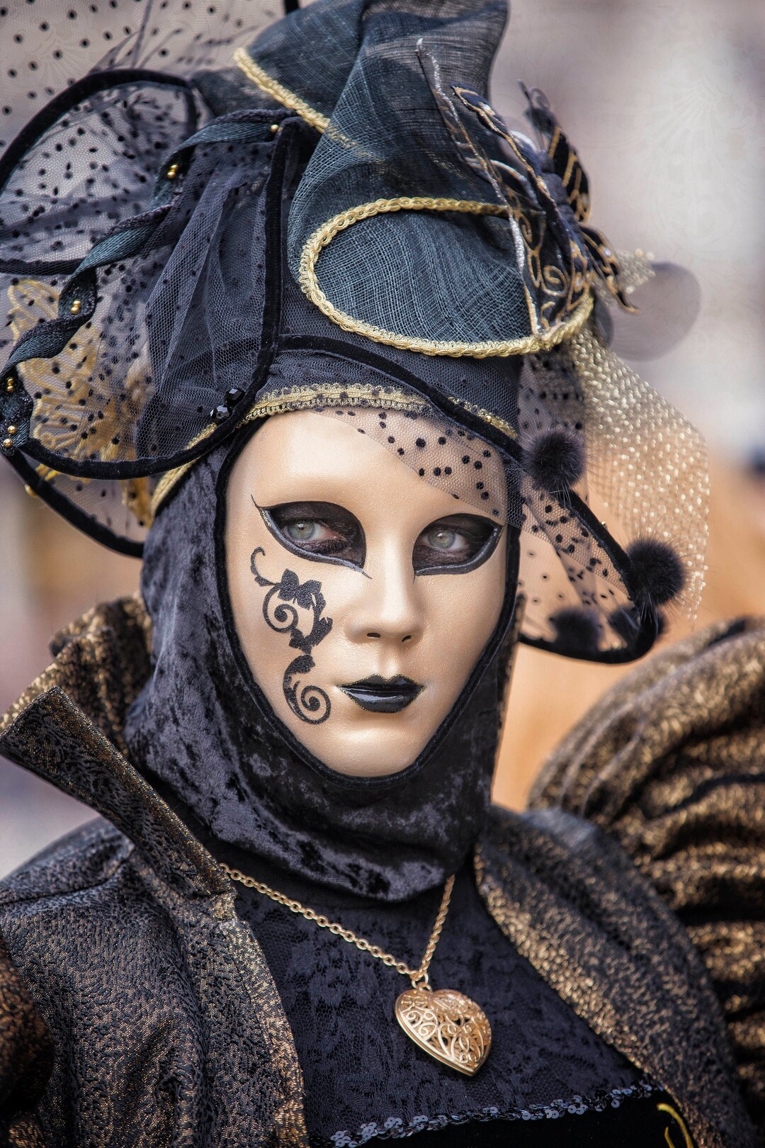 Italy Photography, Venice Carnival, Venetian Costume, Venetian Mask ...