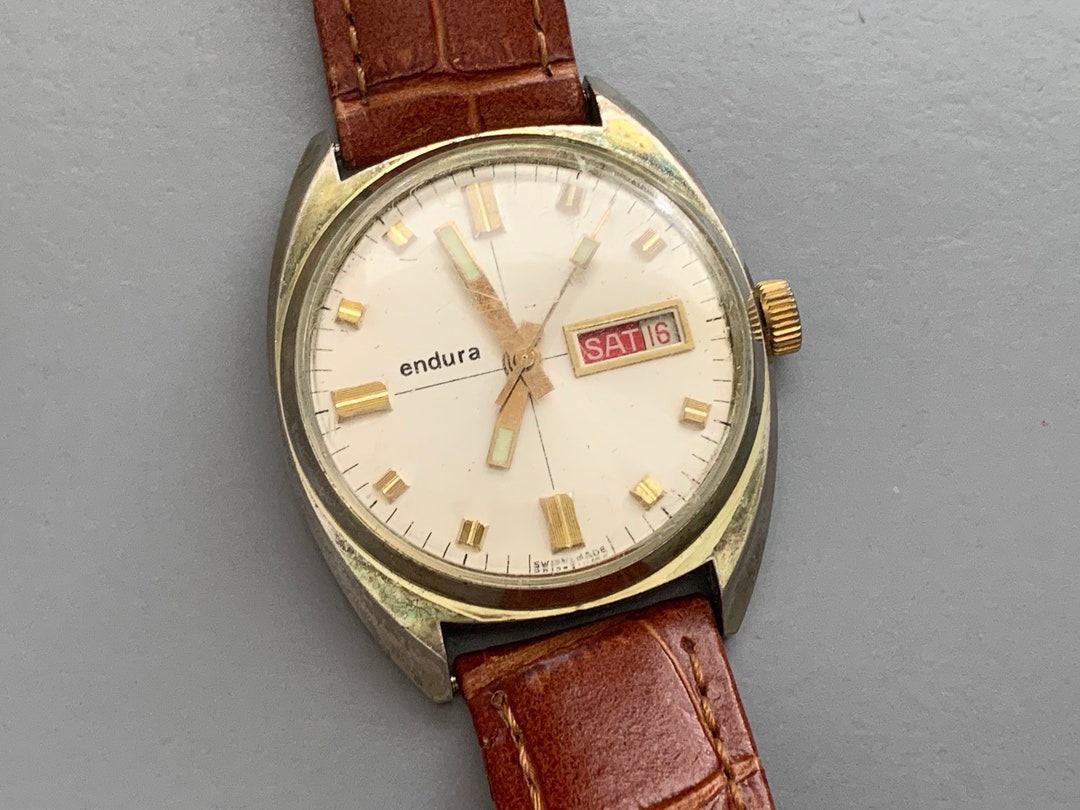 Vintage Endura Swiss Mens Watch: Crosshairs Dial, Day-date, 1970s - Etsy