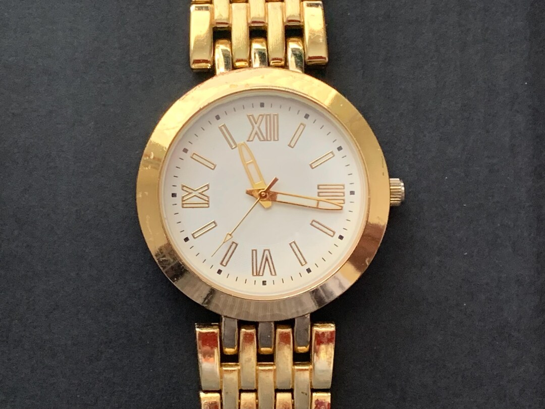 LADIES ROMAN NUMERALS Love is Golden Vintage Watch Elegant Quartz ...