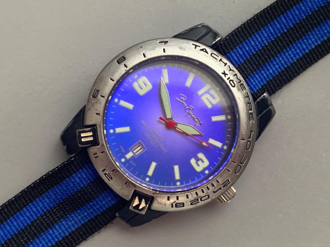 MENS B.U.M. EQUIPMENT Vintage Tachometer Watch Blue Dial Striped Band ...