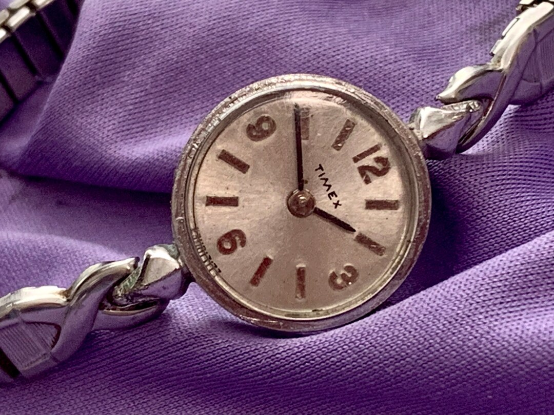 TIMEX WOMENS WATCH Model 17 Jewels Wind up Chic Design - Etsy