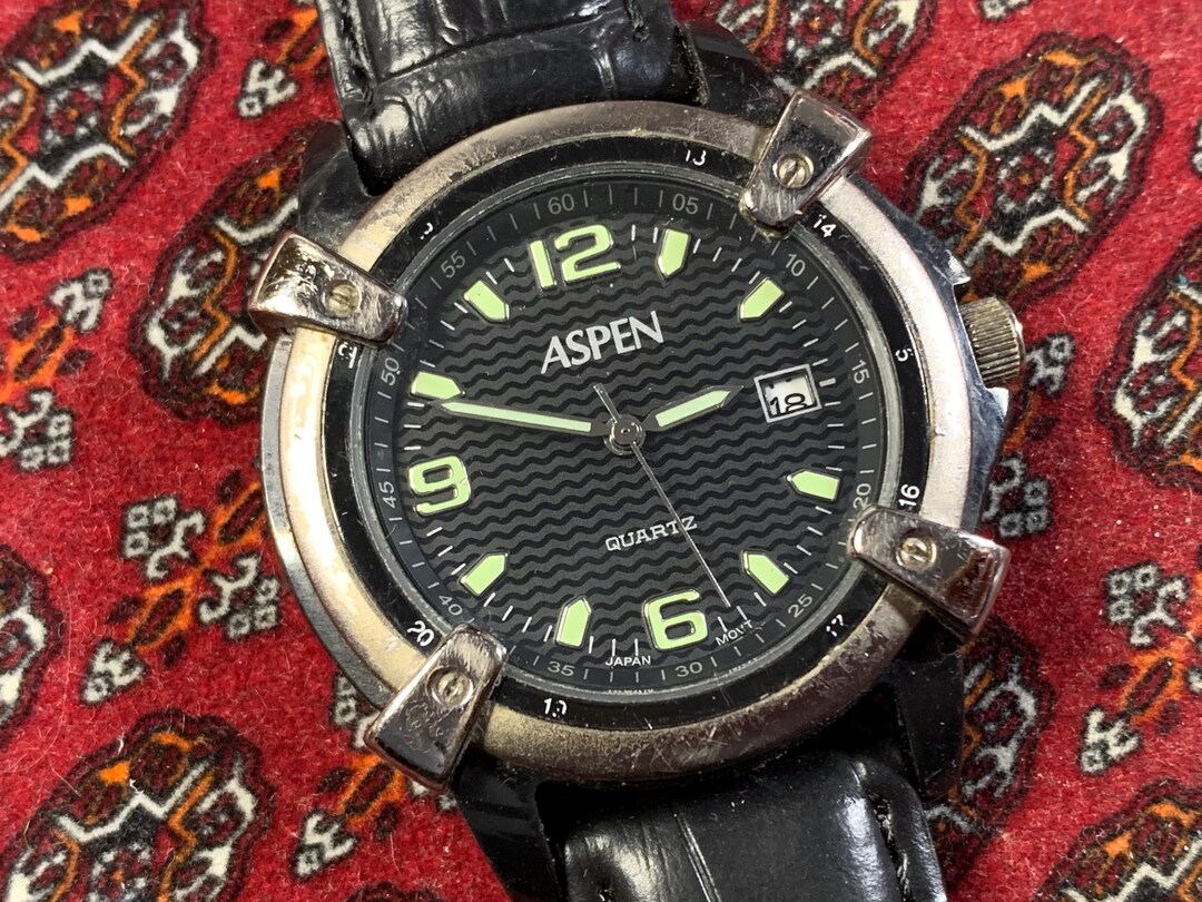 MENS VINTAGE ASPEN Watch | Black Dial | Date Window | Sweep Second Hand ...