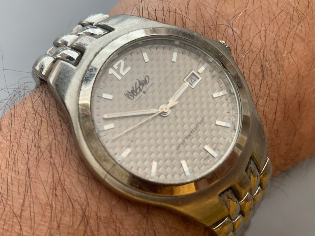 MOSSIMO MENS WATCH Textured Regal Oak Dial Date Window Sweep - Etsy