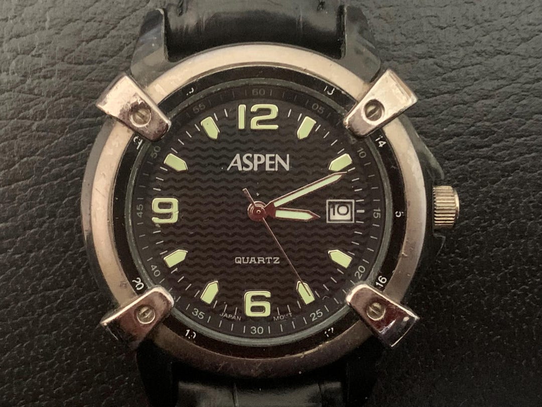 MENS ASPEN SPORT Vintage Watch: Black Dial, Leather Strap, Quartz Click ...