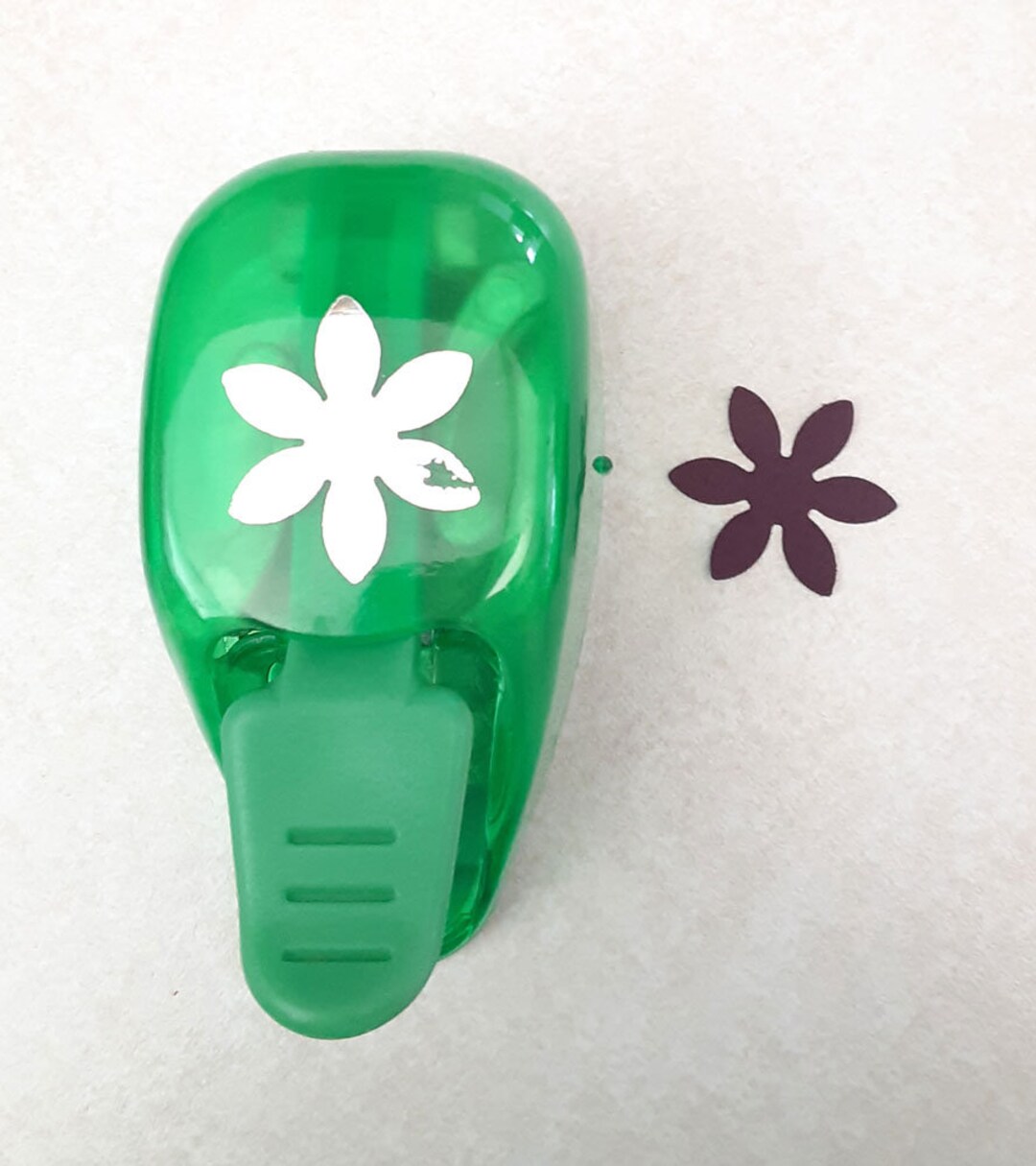 Medium Daisy Flower Thumb Paper Punch From EK Success - Etsy