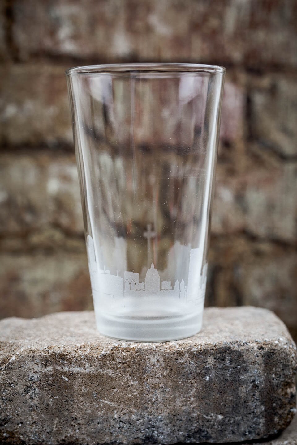 Liverpool Skyline Beer Glass Liverpool Skyline Pint Glass Panoramic ...