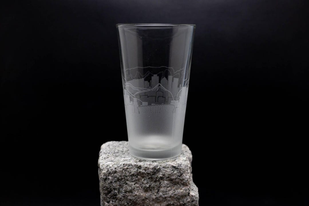 Cape Town South Africa Skyline Beer Pint Glass - FREE Personalization ...