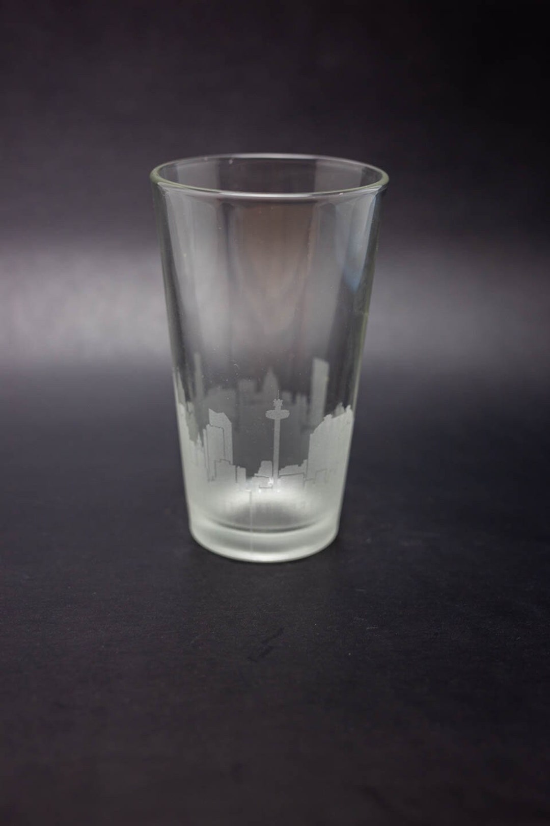 Liverpool, England Skyline Etched Pint Glass Skyline Beer Glass Glass ...