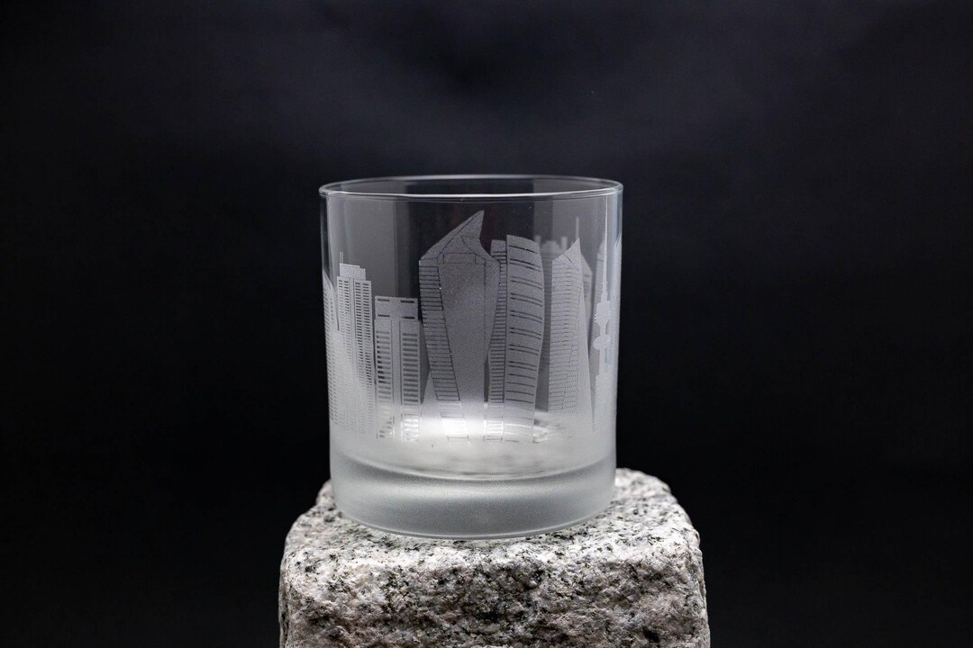 Kuwait Skyline Cocktail Glass - FREE Customization - Whiskey Lover Gift ...