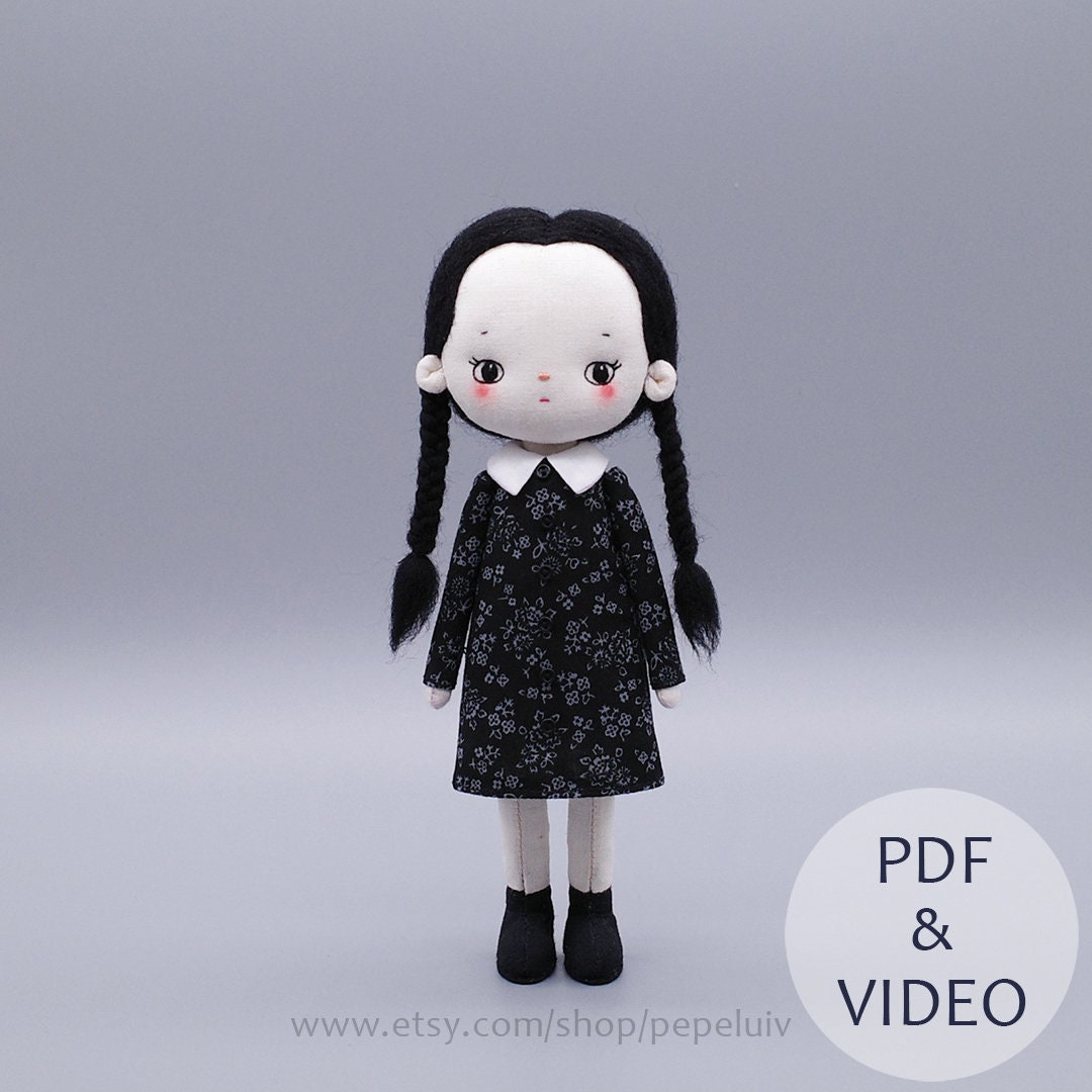 Pattern and Tutorial of Wednesday Doll - Etsy Italia