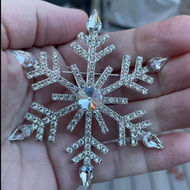 Snowflake Brooch Pin - Etsy
