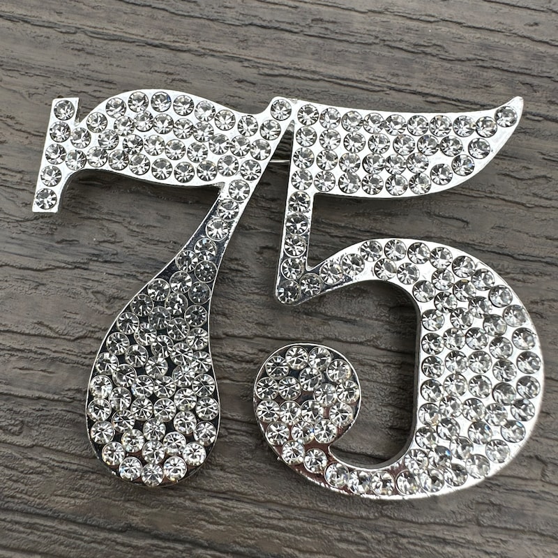75 Wedding Anniversary Gifts - 60+ Gift Ideas for 2026