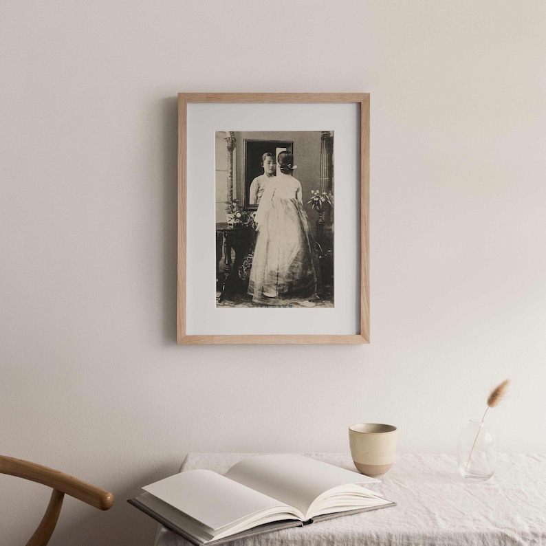 Traditional Korean Print • Korean Vintage Poster • Woman Photo • South ...